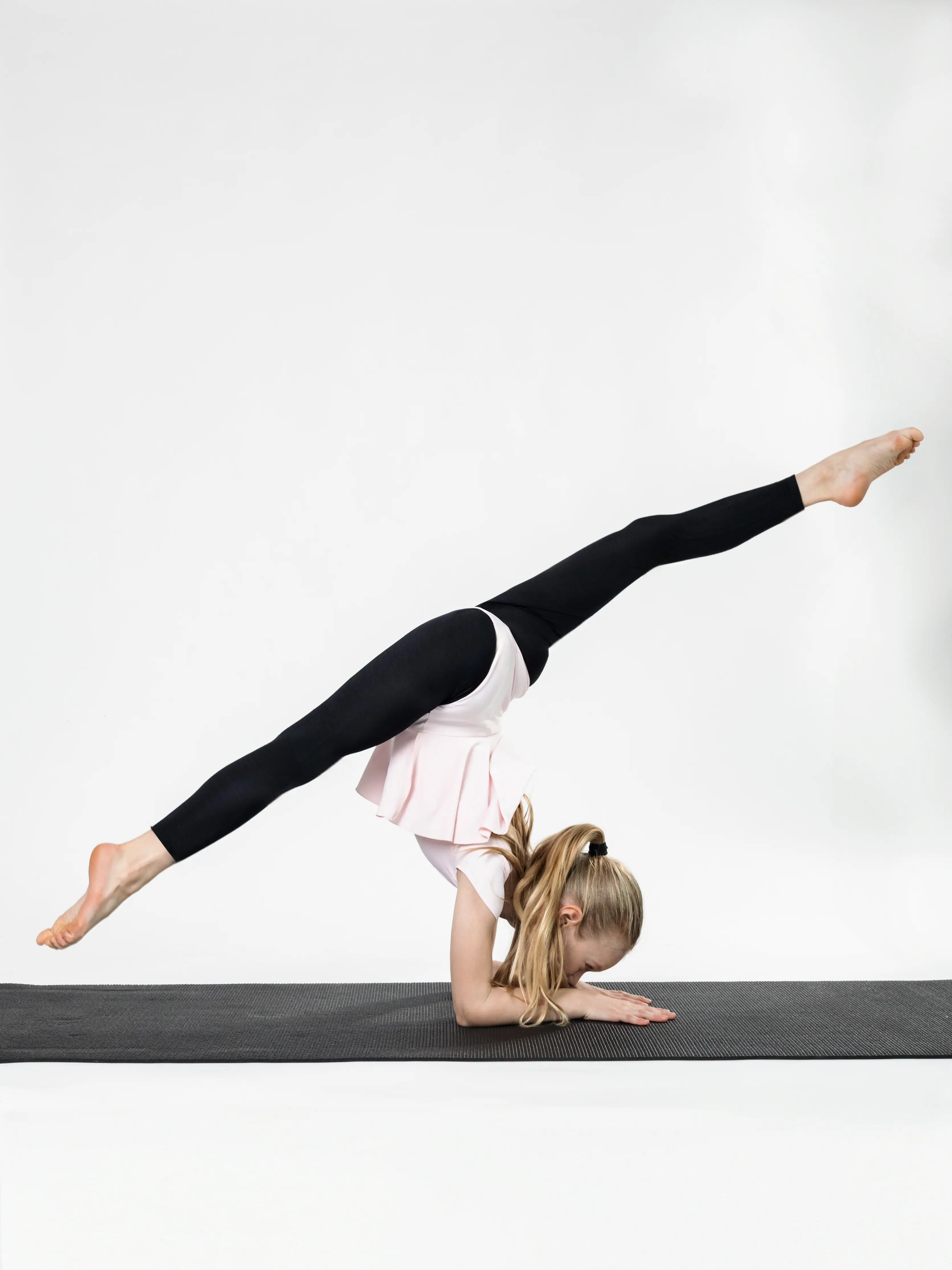 Elara Studio – Vzdušná akrobacia a joga